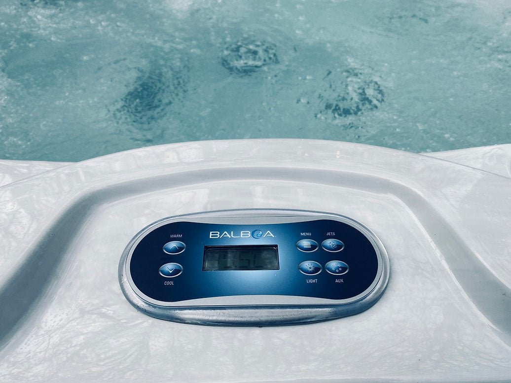Calm 6 Person Hot Tub with SmartSpa™ R10 Insulation – Elixir Spas